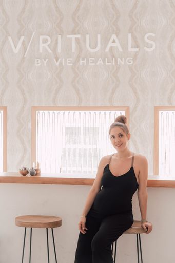MEET MONA DAN OF VIE HEALING IN BEVERLY HILLS